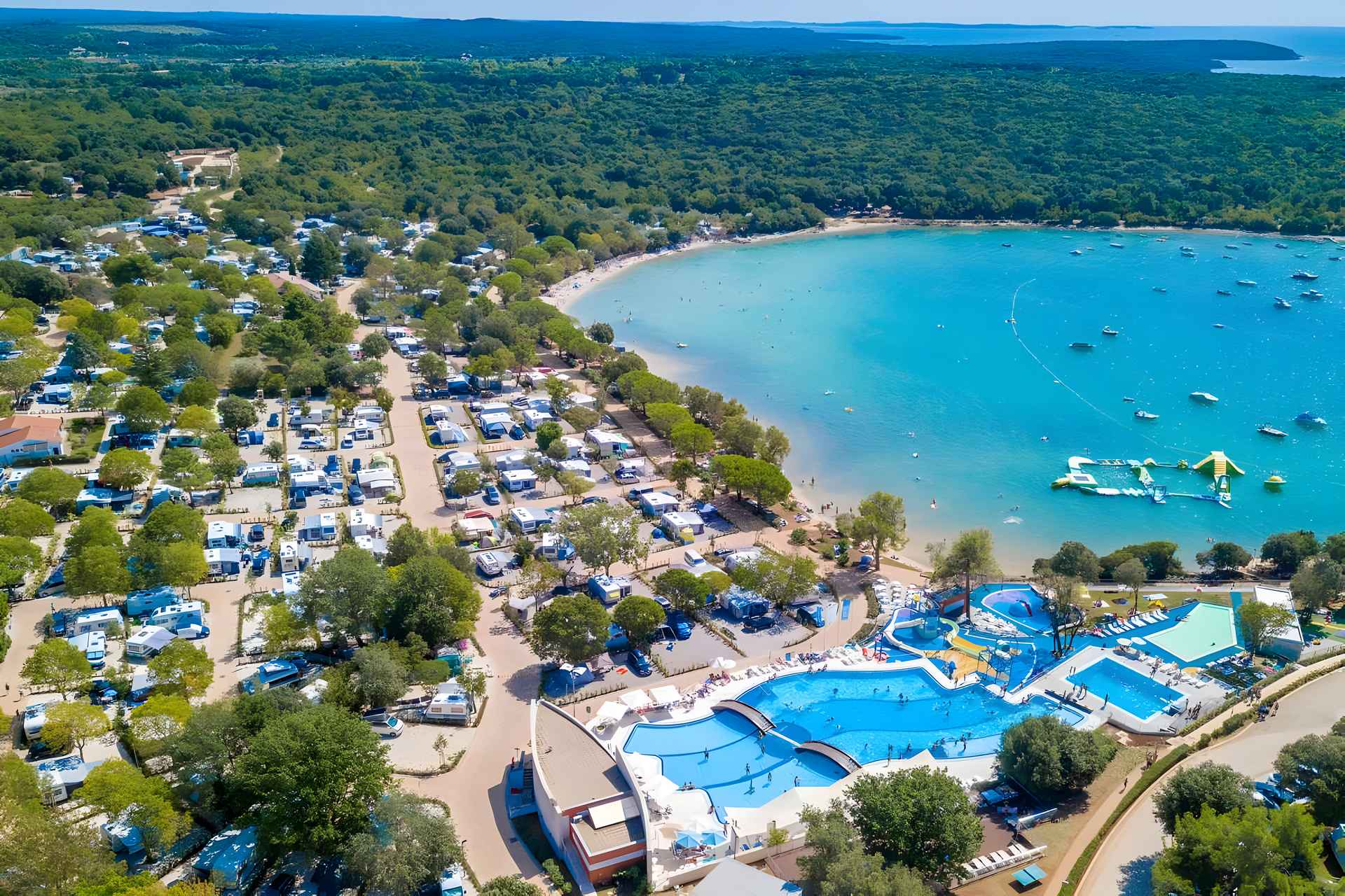 5 toffe campings in Kroatië met een waterpark en glijbanen!